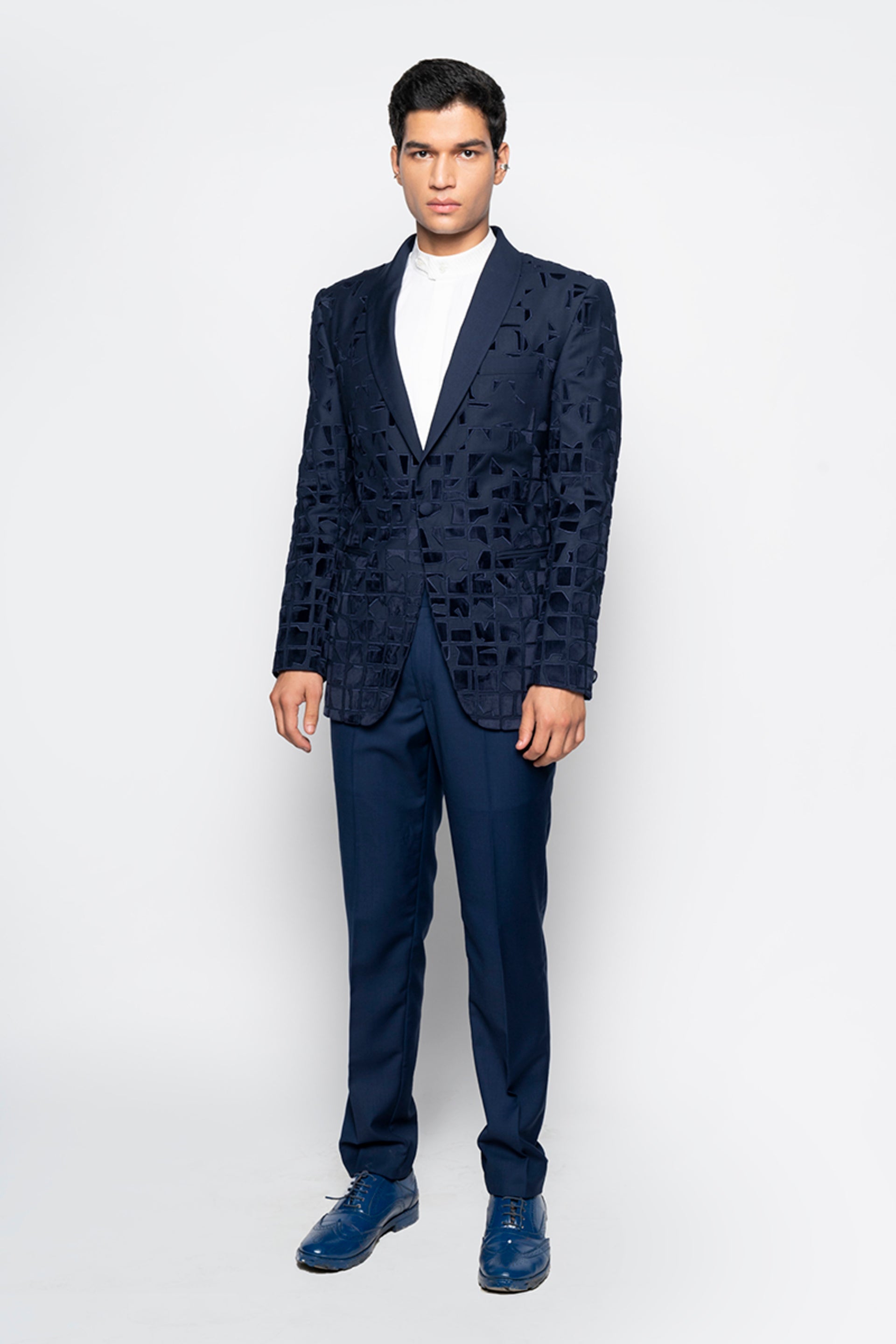 Stylish Alpha Tux - Modern Men's Formal Wear – Karegar
